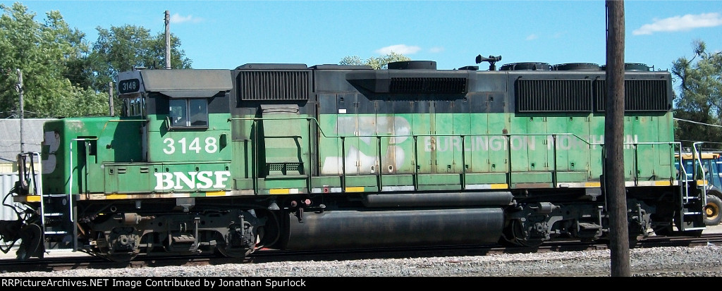 BNSF 3148, conductor's side view